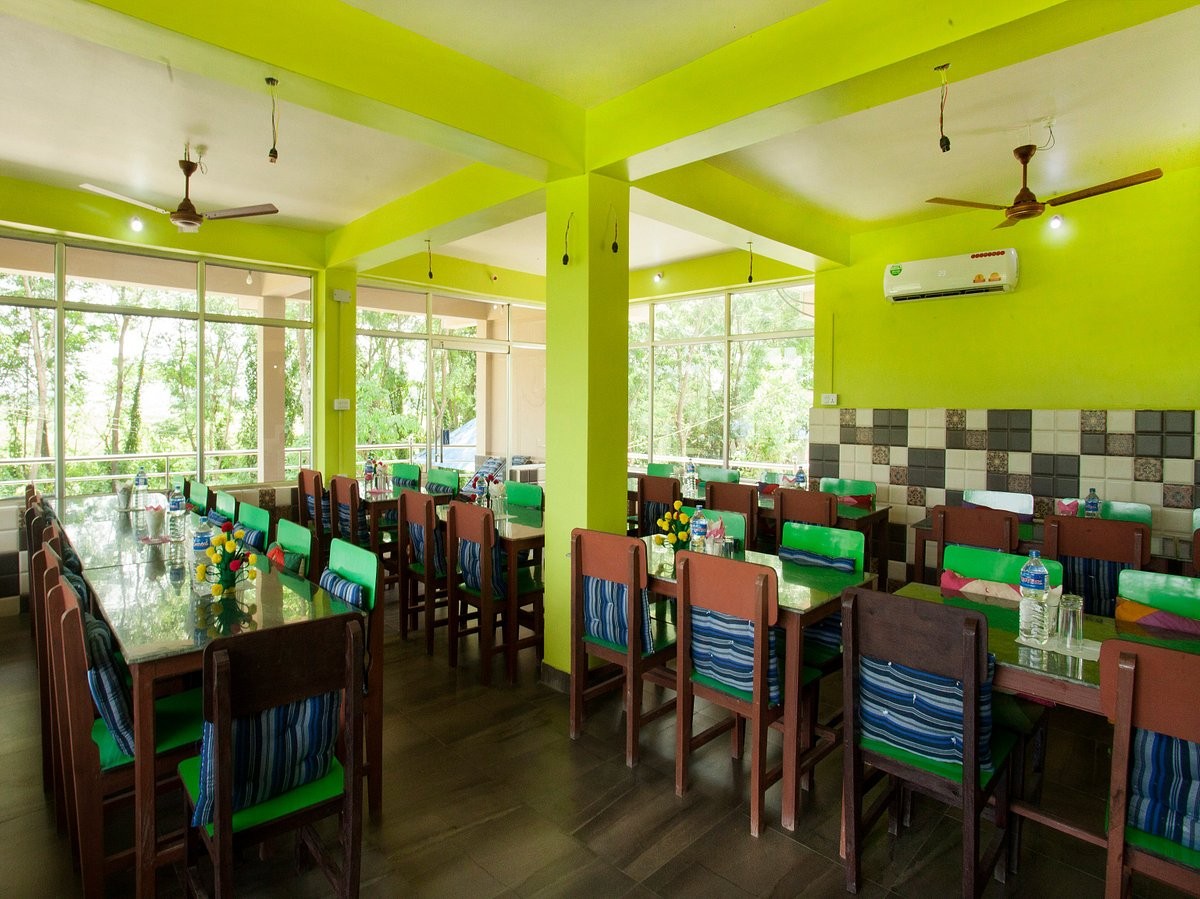 Hotel Jungle Palace | sauraha, Nepal